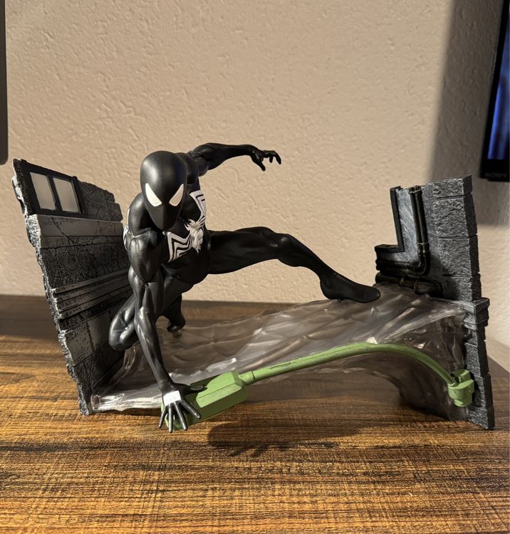 Spider-Man Symbiot Statue Diamond Select Toys Marvel Gallery | Kaufen ...