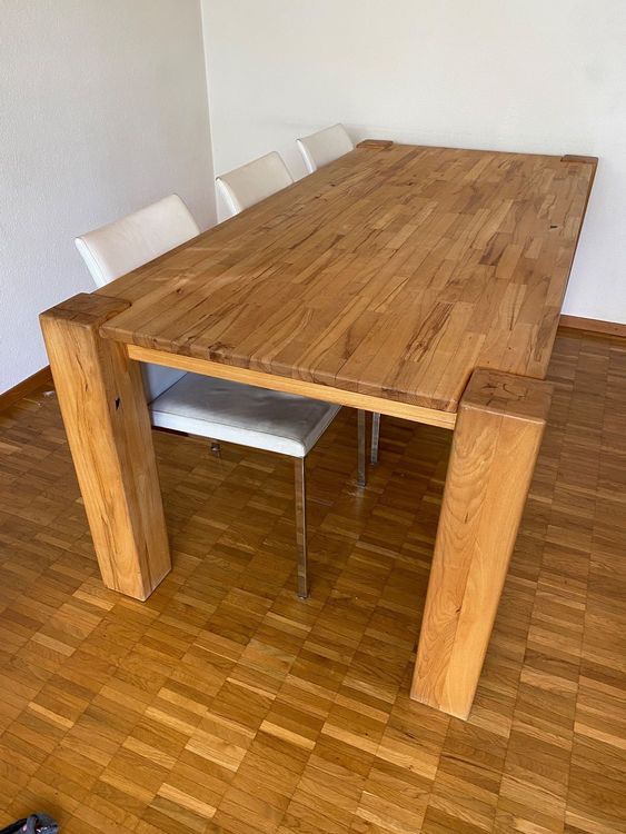 Massiver Holztisch (Gebraucht) in Tann für CHF 200 – nur Abholung auf Ricardo kaufen