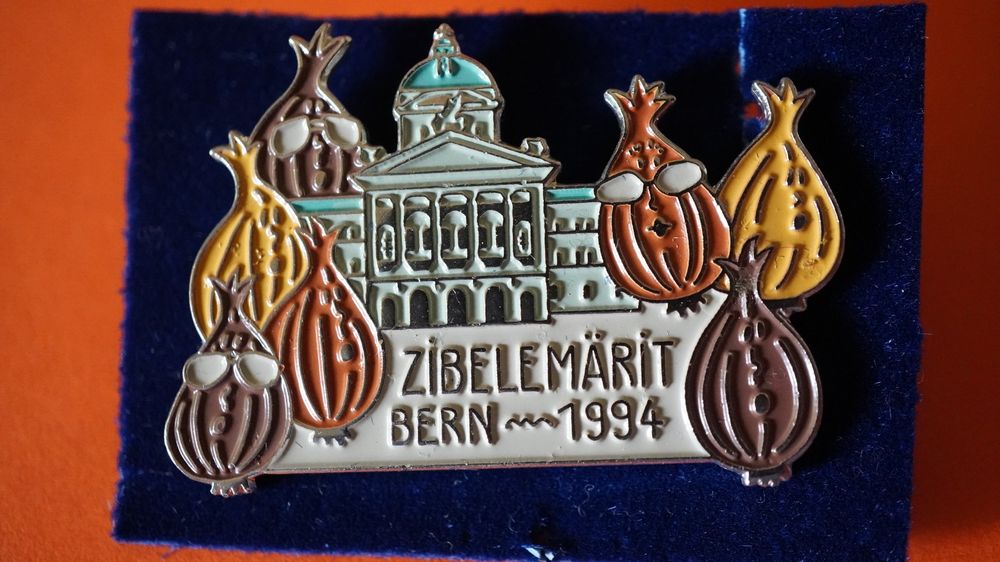 Pin Zibelemärit Bern 1994 (Gebraucht) in Worb für CHF 0.8 – mit Lieferung auf Ricardo kaufen
