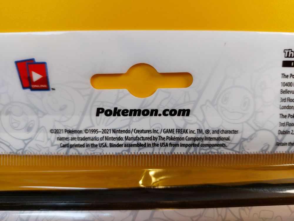 Pokémon TCG - Sammelalbum für 30 XL Karten inkl. Pikachu NEU (Neu und ...