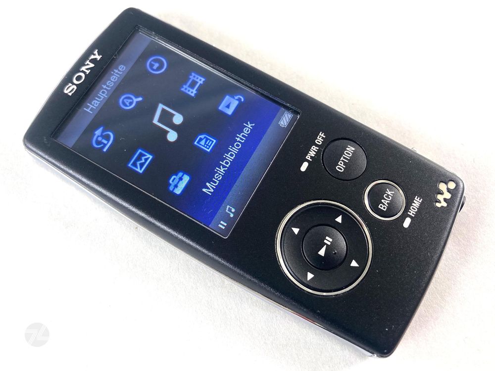 Sony Walkman MP3 Player NWZ-A816 mit Headphones + Zubehör (Gebraucht ...