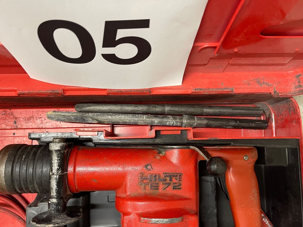 Hilti TE72 Bohrhammer (Los 05) - 8493 Saland (Gebraucht) in Turbenthal ...