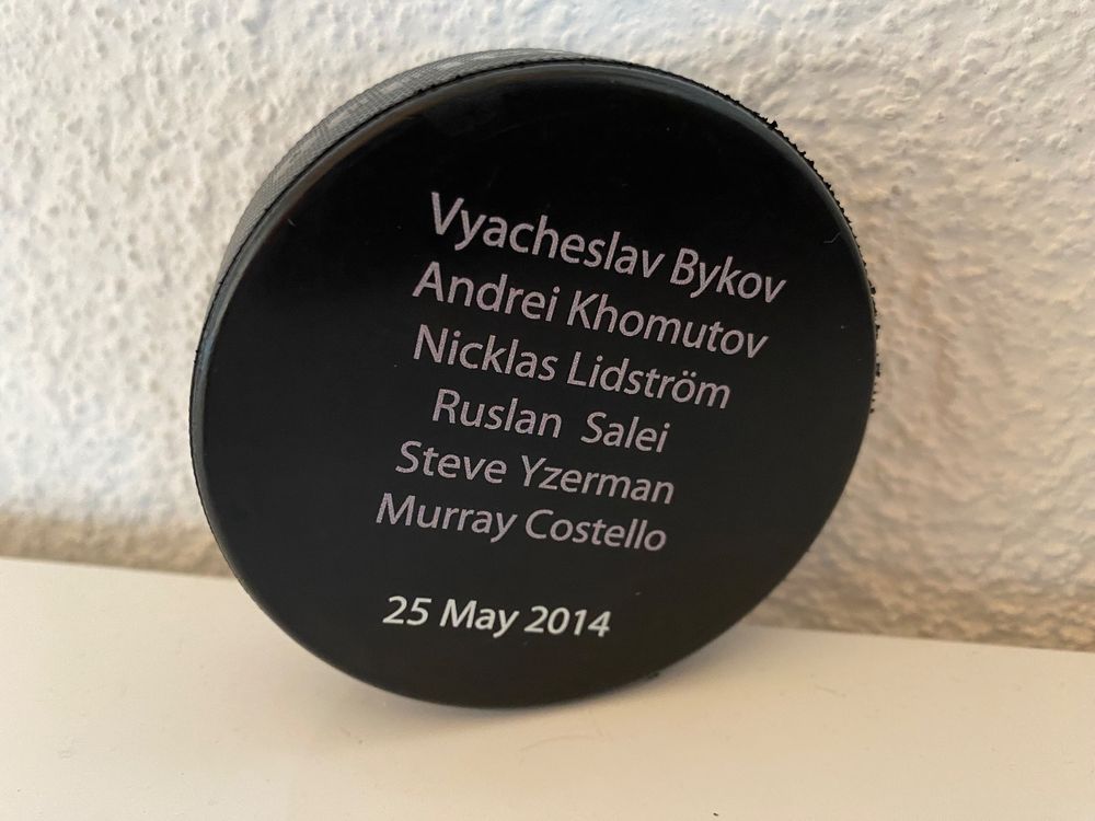 Puck Bykov Khomutov IIHF Hall of Fame Gottéron | Kaufen auf Ricardo