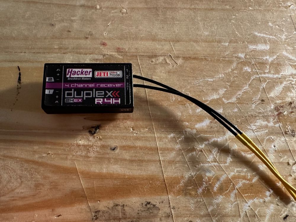 Jeti 4 Kanal Empfänger DUPLEX 2.4EX Receiver R4H | Kaufen auf Ricardo