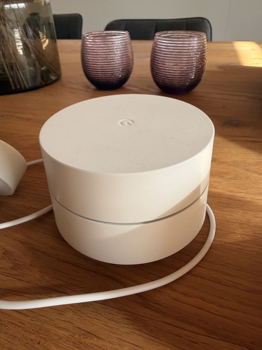Google Wifi Mesh Router - 2 Stück mit LAN-Kabel (Gebraucht) in Zürich ...