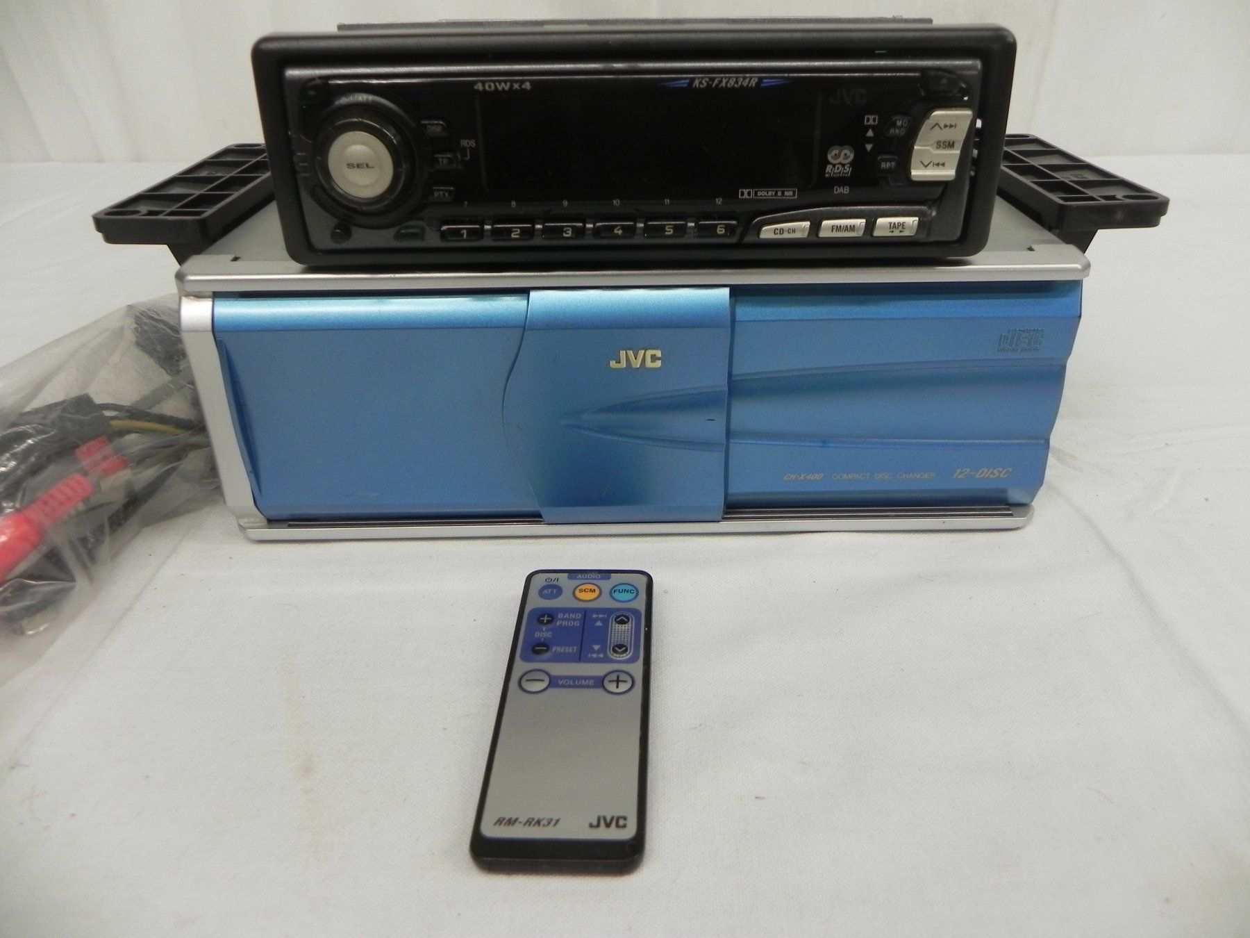 JVC Autoradio KS-FX834R & CD-Wechsler CH-X400 12er mit Fernb (Gebraucht ...