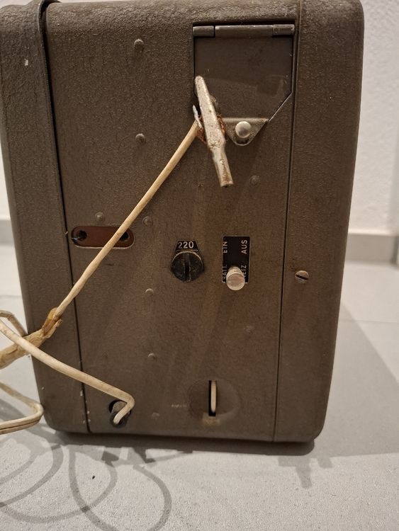 Radio Radione R9, JNG. Nikolaus Eltz, Wien, Rarität! (Defekt) in Lachen ...