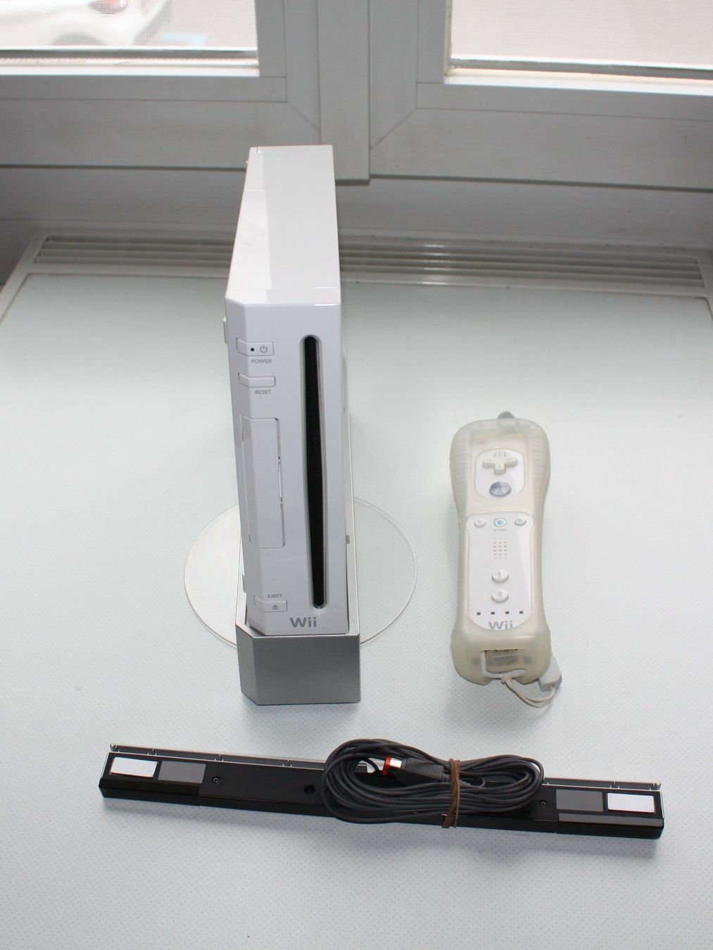 Nintendo Wii Fit Plus mit Balance Board und viel Zubehör... (Gebraucht ...