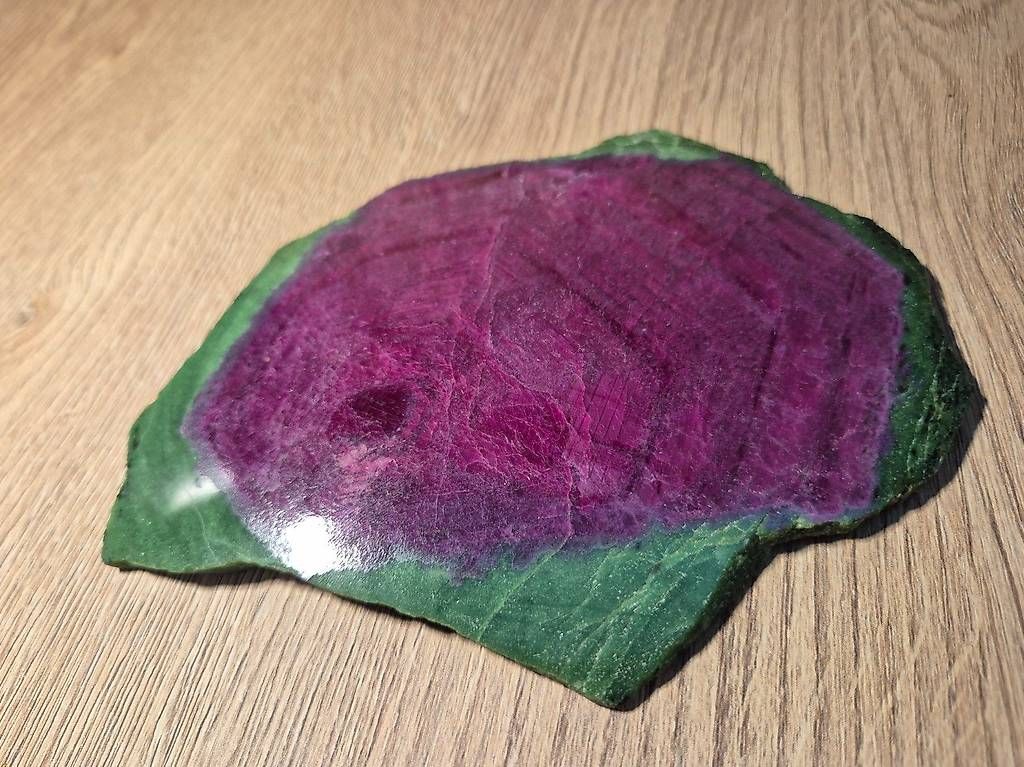 Tranche de rubis dans zoïsite ? 430 g ? pierre naturelle (D'occasion) à ...