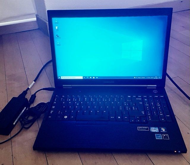 Laptop Samsung 400B (Gebraucht) in Zürich für CHF 76 – mit Lieferung ...