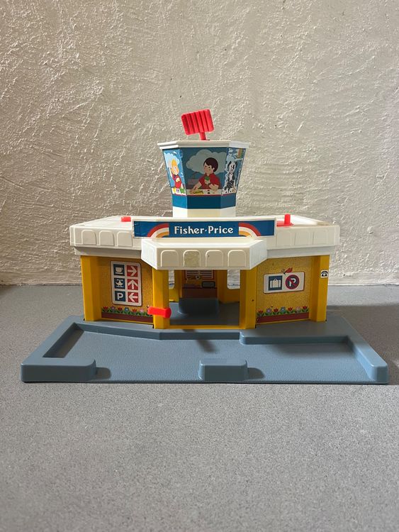 Fisher Price Flughafen (Gebraucht) in Gockhausen für CHF 75 – mit Lieferung auf Ricardo kaufen