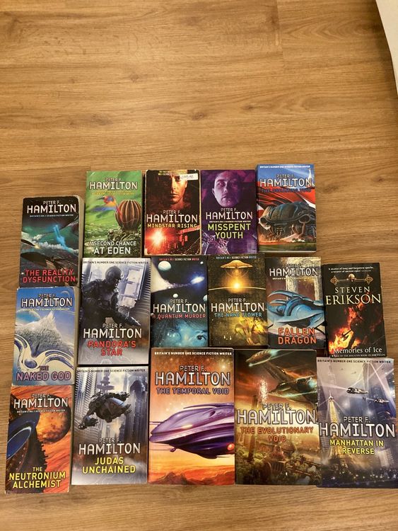 Peter F Hamilton- sci fi novels (Gebraucht) in Zürich für CHF 5 – nur ...