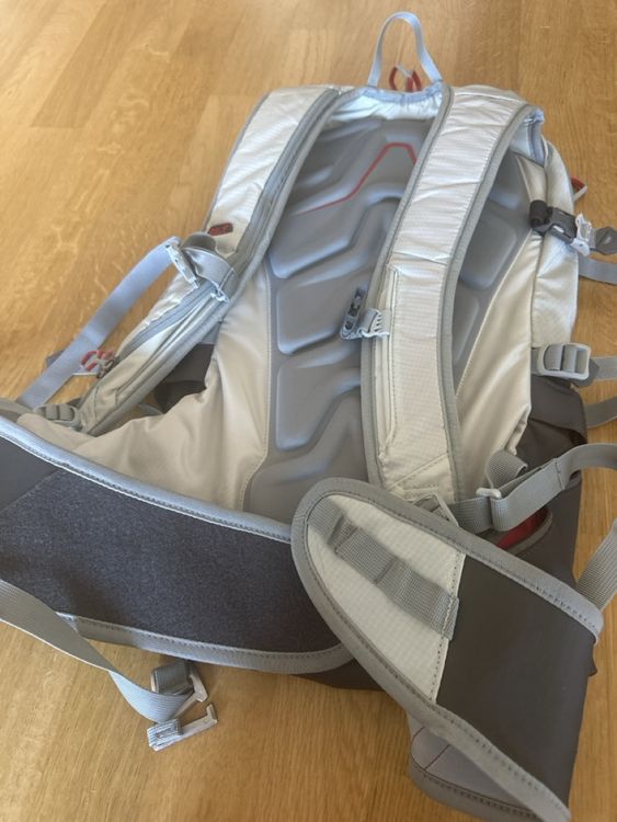 Jack Wolfskin White Field Gravity Flow 22 Backpack Used (Gebraucht) in ...
