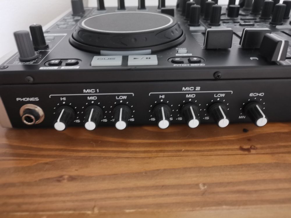 Denon MC 6000 Controller (Gebraucht) in Wallisellen für CHF 400 – mit ...