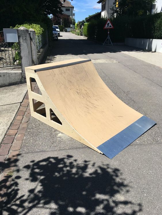 Skateboard Rampe (Quarterpipe) (Gebraucht) in Dübendorf für CHF 20 ...