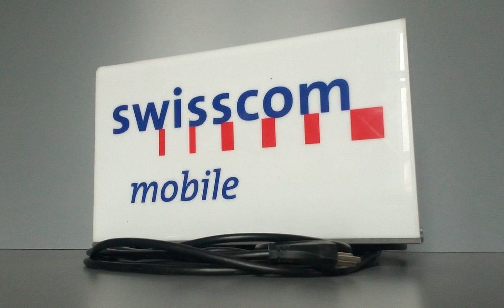 SWISSCOM WERBELEUCHTE mit altem Logo (Gebraucht) in für CHF 25 – mit ...