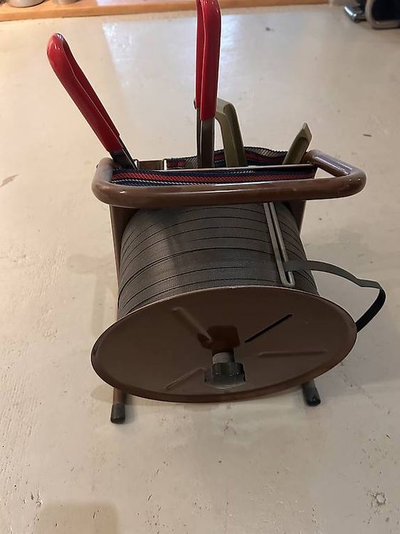 Cerclage palette (D'occasion) à Neuchâtel pour CHF 35 – retrait ...