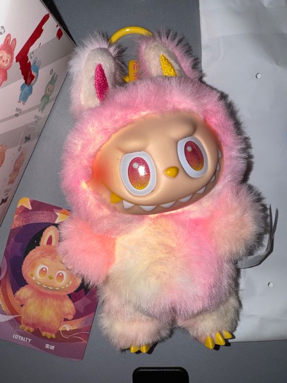 POP MART LABUBU – THE MONSTER BIG INTO ENERGY Loyality Neu (Neu (gemäss ...