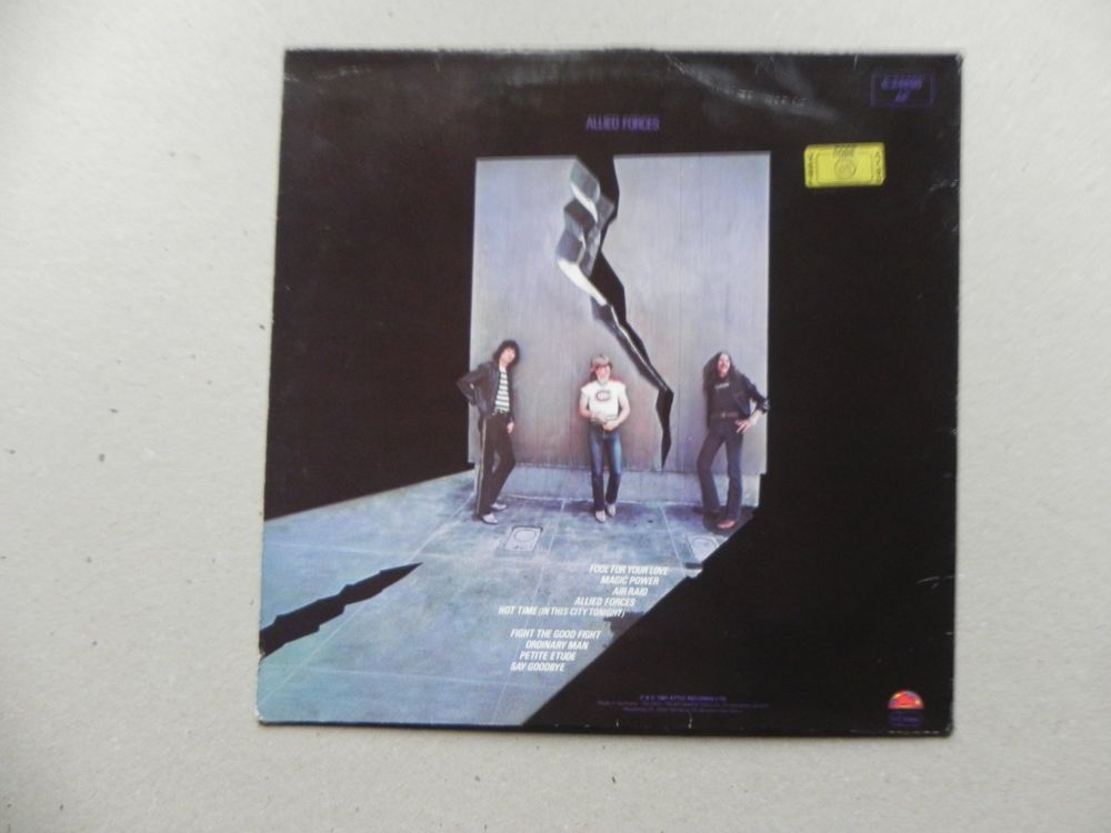 LP Canada Hard Rock Band Triumph 1981 Rllied Forces (Gebraucht) in ...