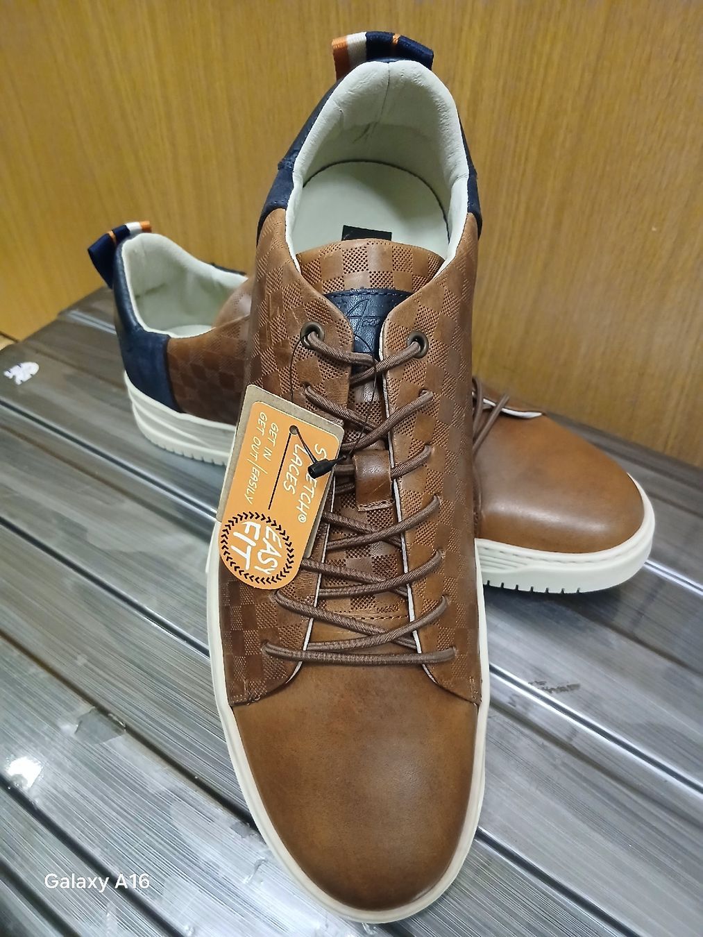 Snakers en cuir de la marque BullBoxer neuves jamais portées (Neuf avec ...