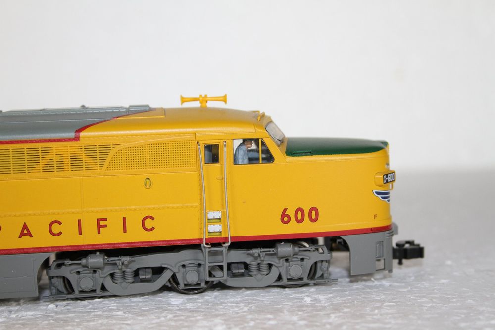 Trix 22805 Reihe 600 (UP) PA-1 ALCO Doppeltraktion Diesellok (Gebraucht ...