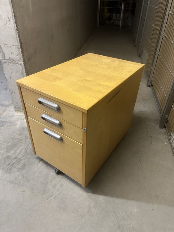 Meuble de bureau / caisson à roulettes (Gebraucht) in Biel/Bienne für ...