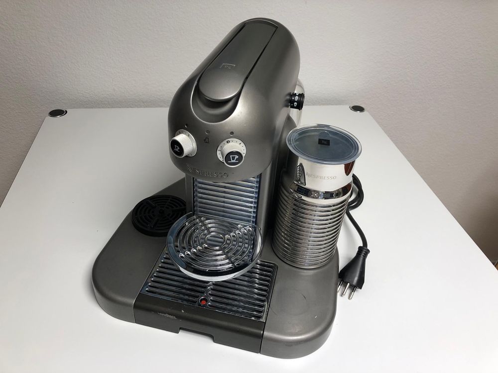 NESPRESSO Kaffeemaschine Turmix TX350 Gran Maestria Titanium (Gebraucht ...