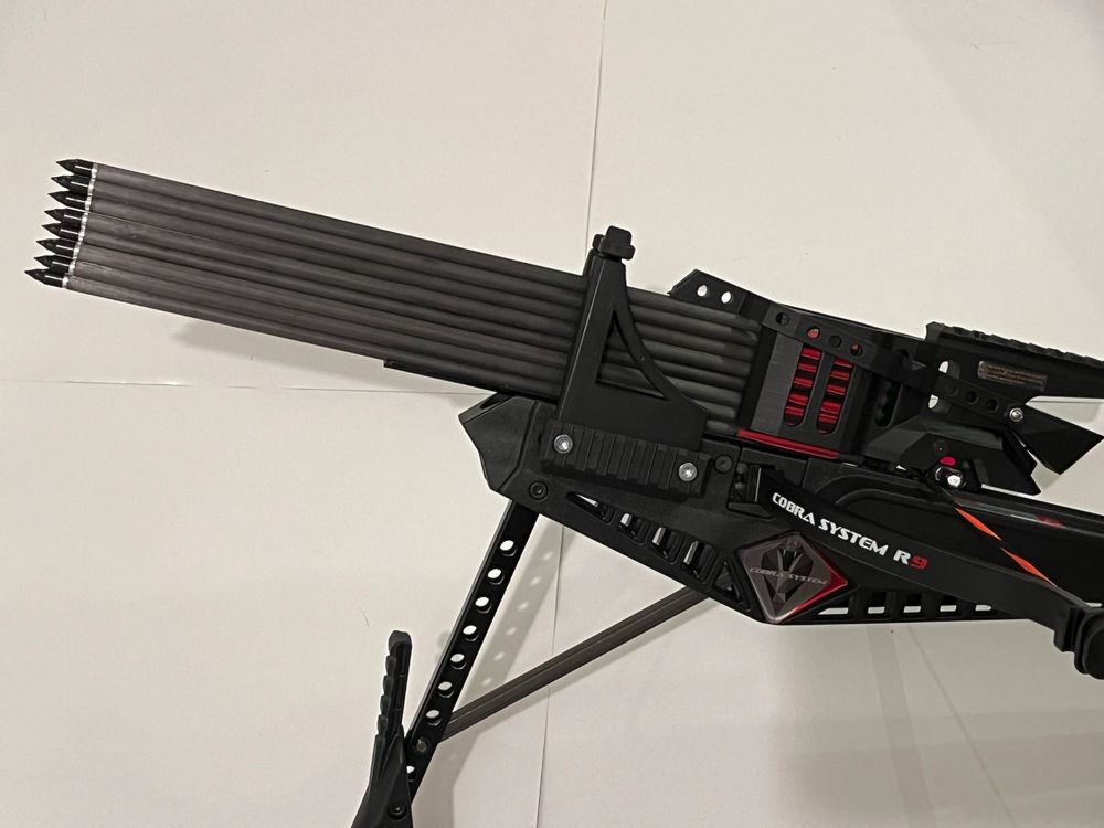 Armbrust EK Cobra R9 mit 15-Zoll-Pfeil-Magazin analog Adder (Neu ...