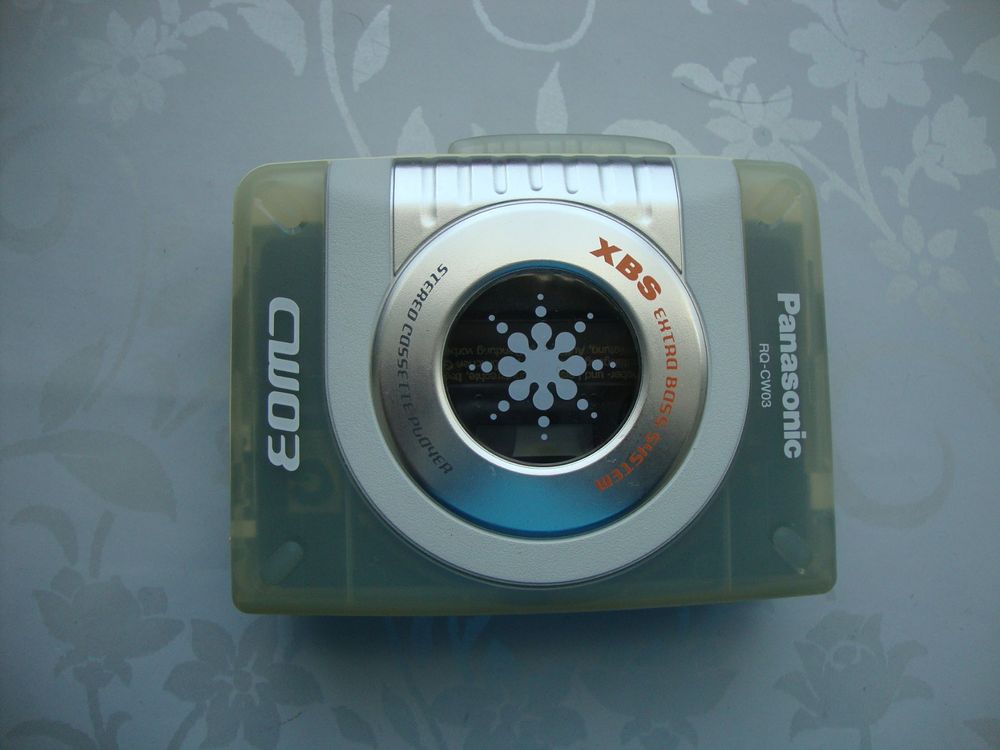 panasonic walkman transparent cwo3 (Gebraucht) in für CHF 23 – mit ...