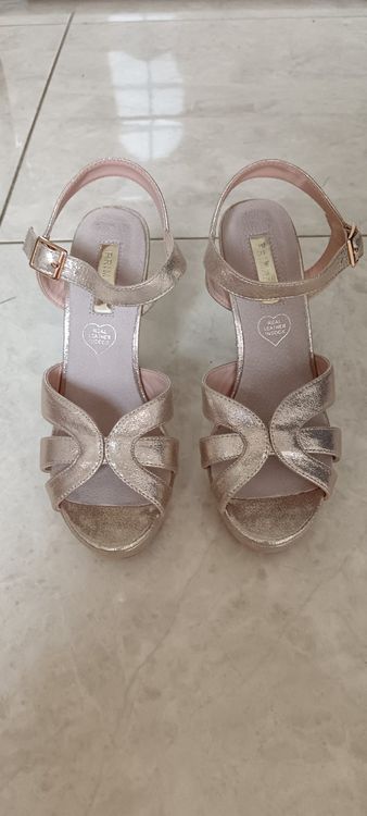 Plateau Sandalen - Pumps golden von Primark, neuwertig (Gebraucht) in ...