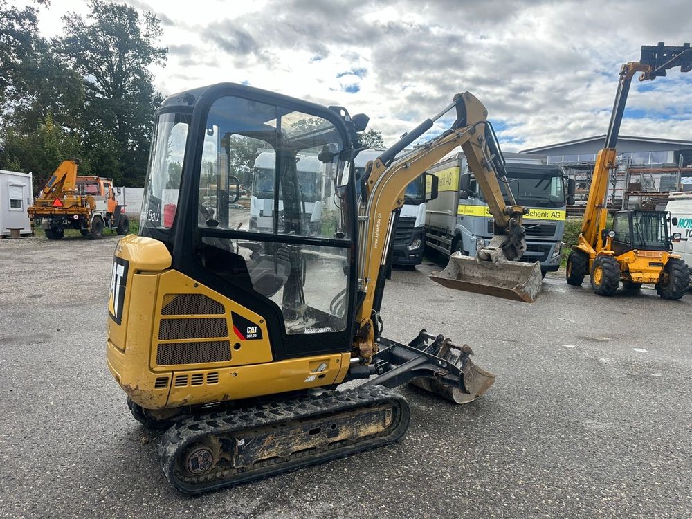 CAT 302 Minibagger (Gebraucht) in Zürich für CHF 14800 – nur Abholung ...