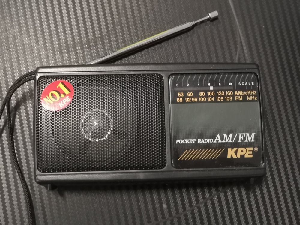 Pocket Radio KPE Transistor Pocket Radio AM/FM von KPE (Gebraucht) in ...