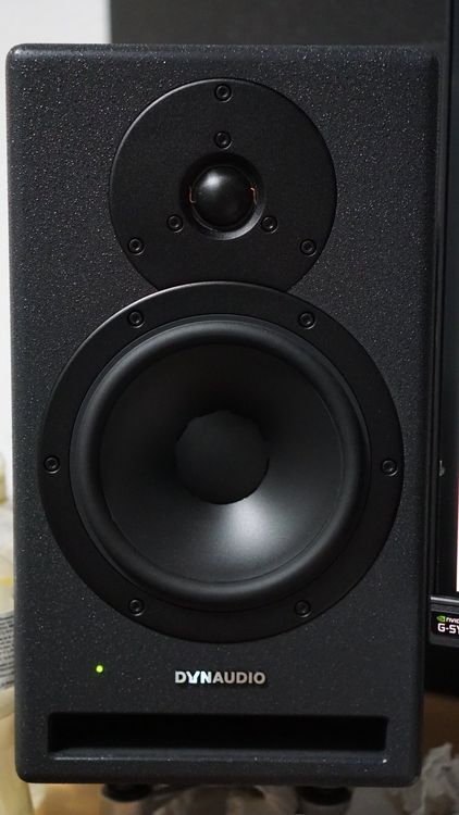 Dynaudio Core 7 Studiomonitore - wie neu (Neu (gemäss Beschreibung)) in ...