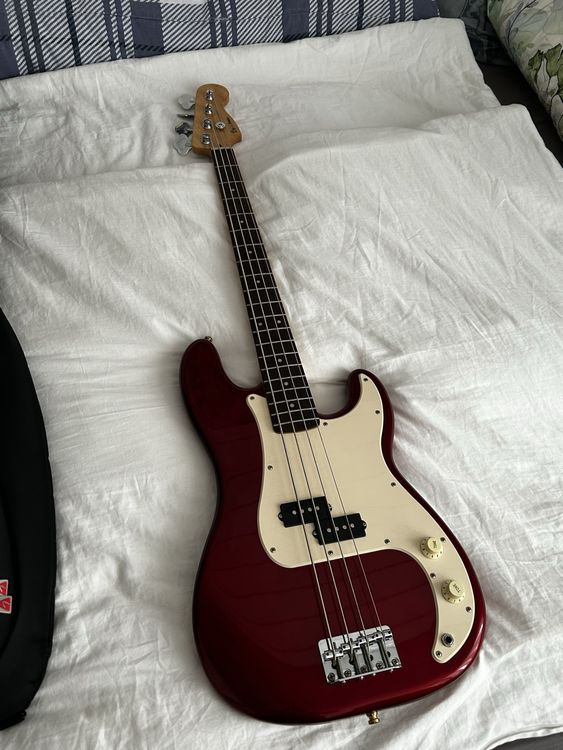 Squier Precision Bass, Top Zustand, inkl. Zubehör! (Gebraucht) in ...