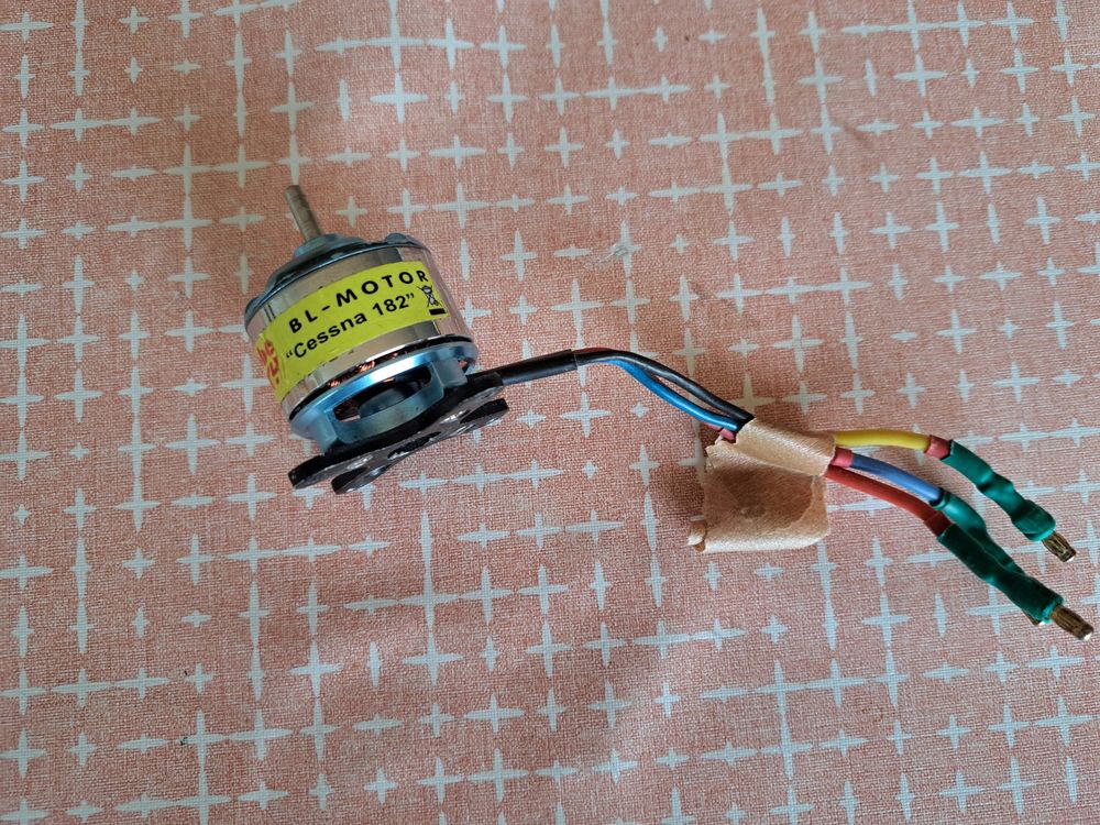 Brushless Motor Roxy Cessna 182 | Kaufen auf Ricardo