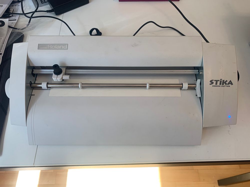 ROLAND DGA STIKA SV 12 Vinyl Cutter / Plotter | Kaufen auf Ricardo