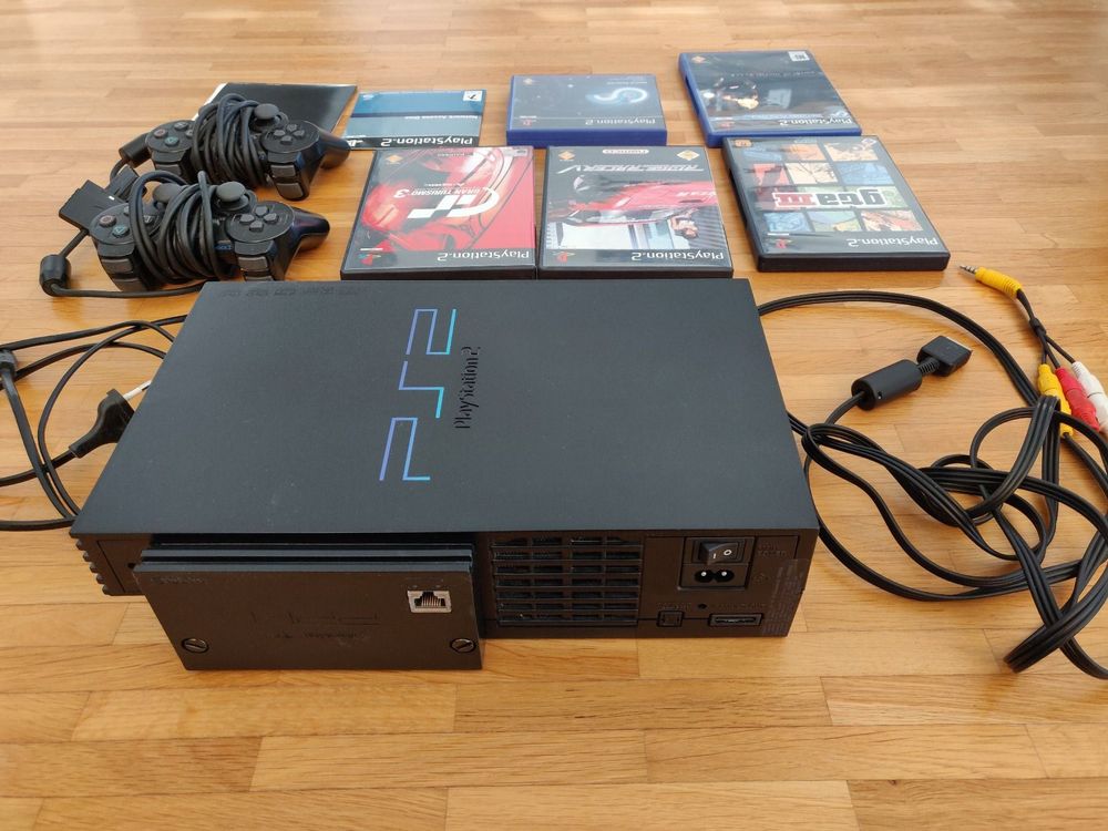 Sony PlayStation 2 inkl. 4 Spielen | Kaufen auf Ricardo
