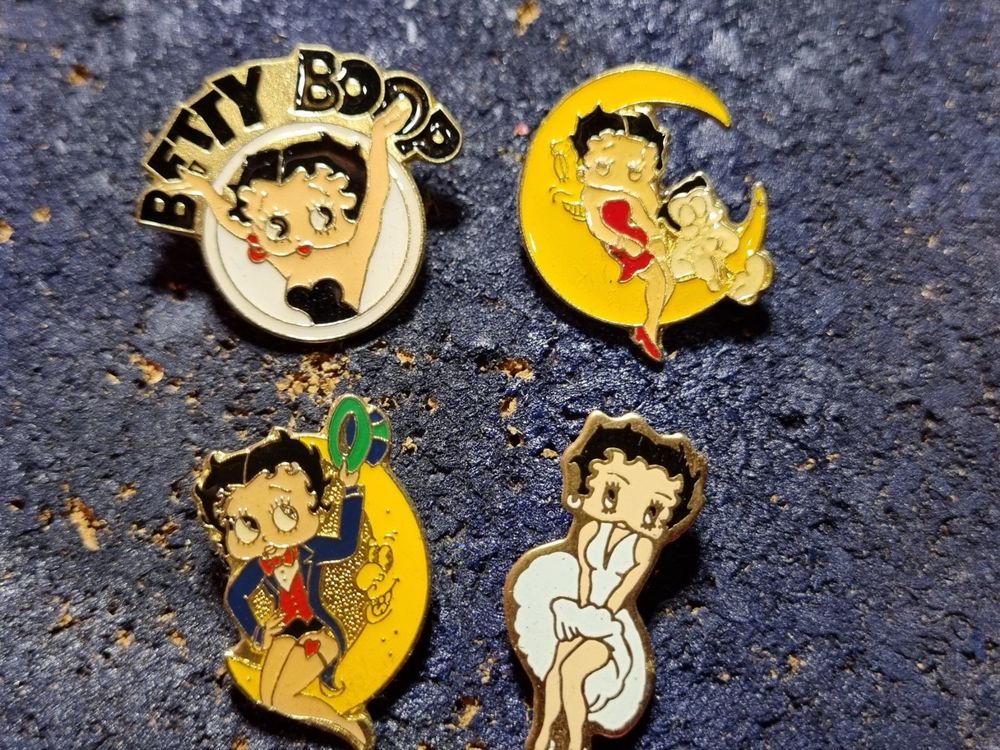 4 Pins Betty Boop (Gebraucht) in Heimiswil für CHF 3.5 – mit Lieferung ...