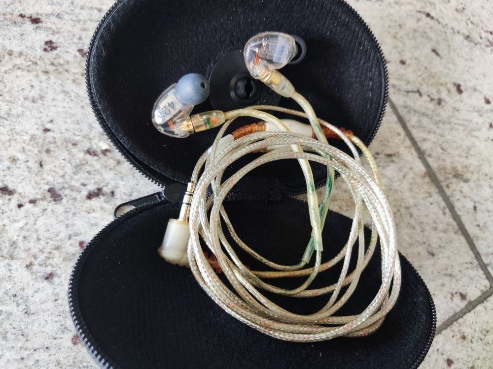 Shure 425 Kopfhörer mit vielen Aufsätzen | Kaufen auf Ricardo