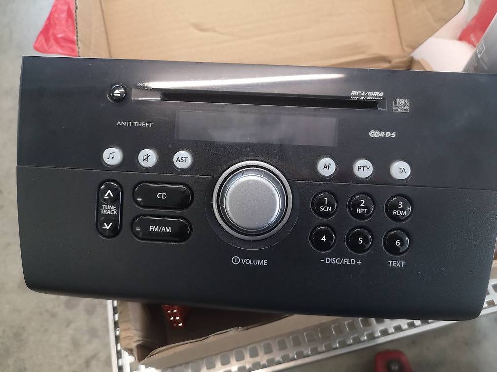 Original Autoradio CD Suzuki Swift (Gebraucht) in Menzingen für CHF 1 – mit Lieferung auf ...