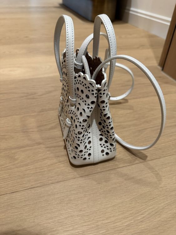 Alaia La Mina 16 Vienne Wave Leather tote bag (Gebraucht) in Zürich für ...