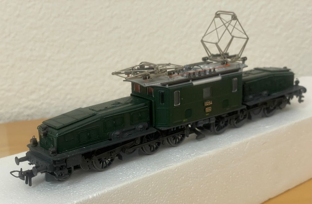 H0 SBB Krokodil Be 6-8 13254, Roco 43538 (Gebraucht) in Pfäffikon SZ für CHF 140 – mit Lieferung ...