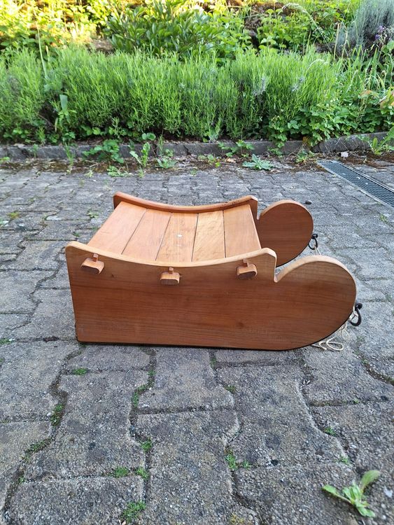 Massiver Holzschlitten (Gebraucht) in Hofstetten BE für CHF 2 – nur ...