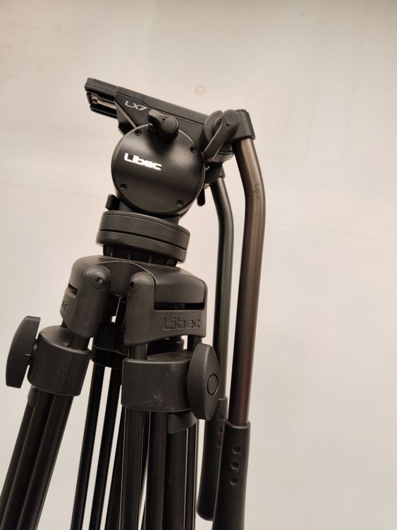 Libec RT30B Videostativ Höhe: 40,5 cm bis 150,5 cm (Gebraucht) in Toffen für CHF 56 – mit ...