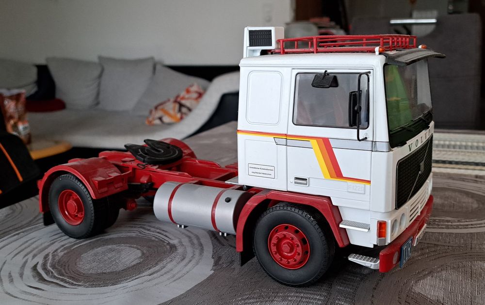 Volvo F 12 aus der Serie " auf Achse " M 1 : 18 | Kaufen auf Ricardo