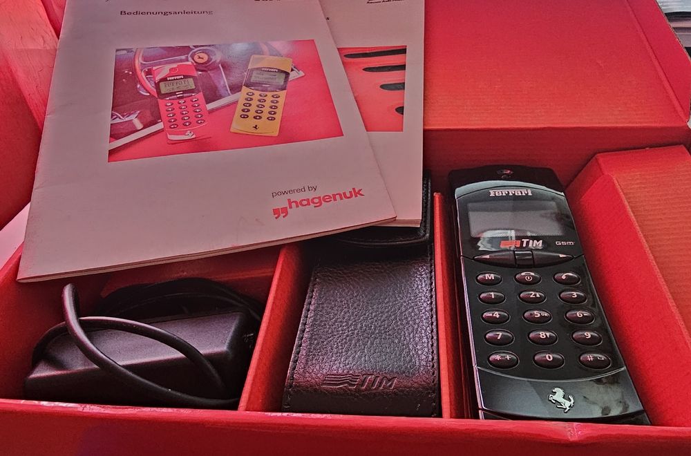 Hagenuk TIM Ferrari Mobile | Comprare su Ricardo