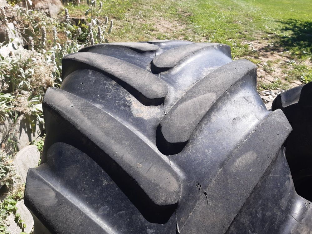 Pneu Reifen 540 65 R24 (Gebraucht) in Rudolfstetten für CHF 1 – nur ...