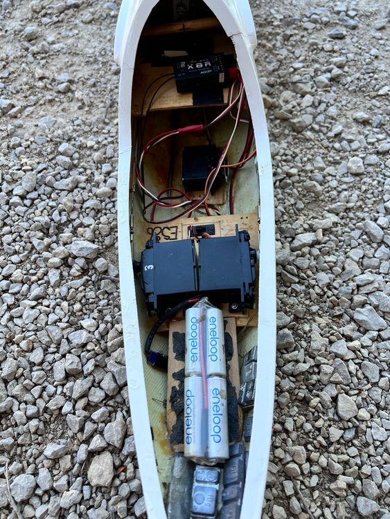 DG-600 von Multiplex (Defekt) in für CHF 3 – nur Abholung auf Ricardo ...