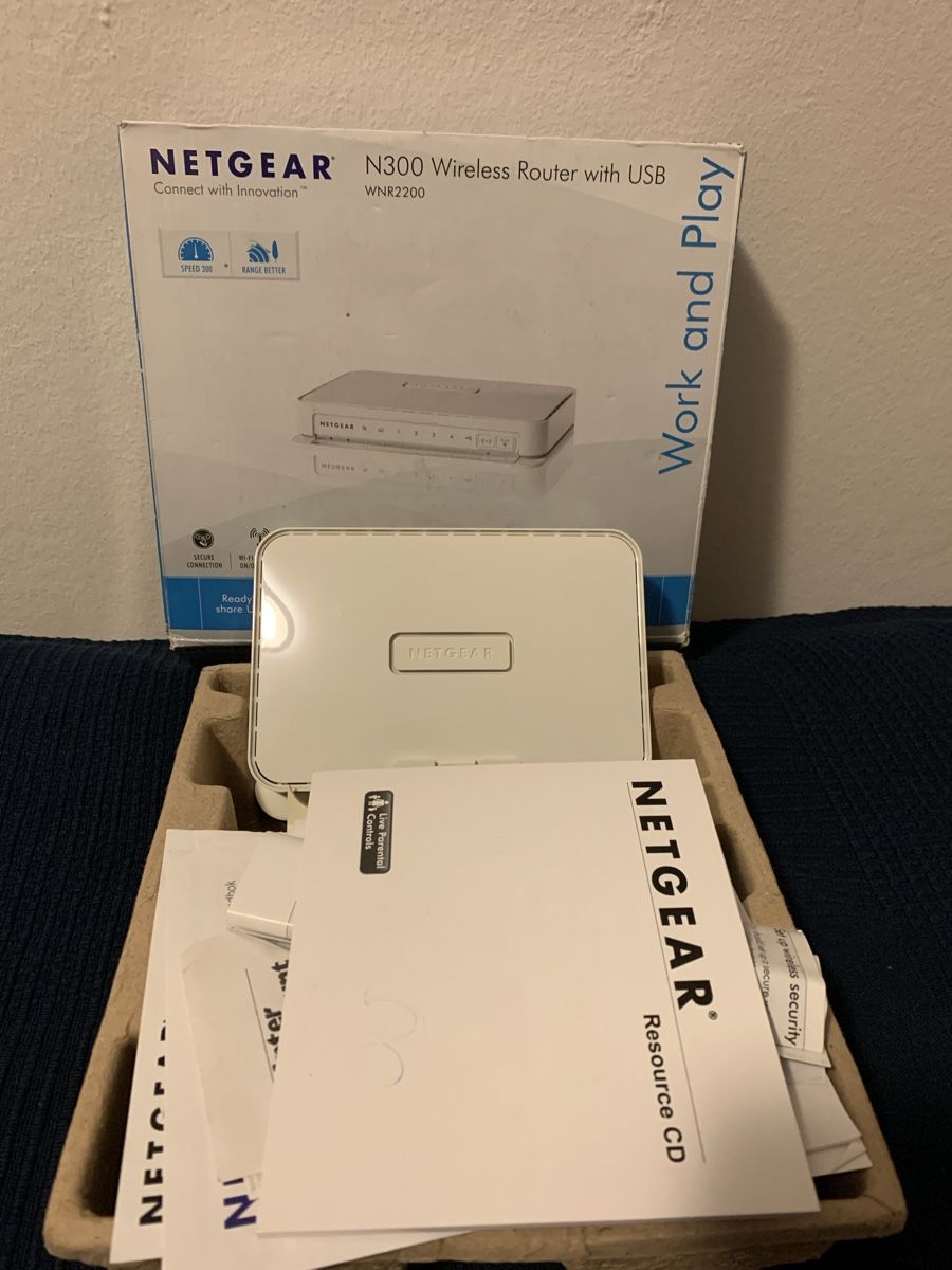 Neuwertiger Netgear N300 Wireless Router mit USB WNR2200 (Defekt) in ...