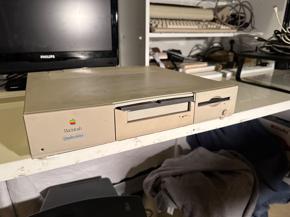 Macintosh Quadra 660AV (Vintage Apple Computer) (Gebraucht) in Buchs ...